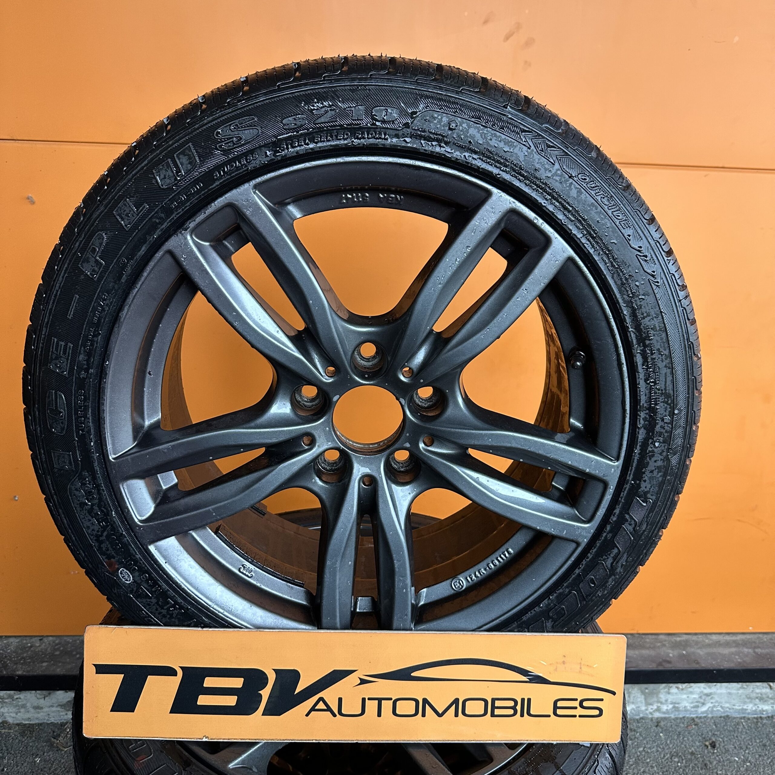 Jantes Alu 17′ et Pneus 225/45 Hiver Tracmax pour BMW Série 1 5863 A1 ...